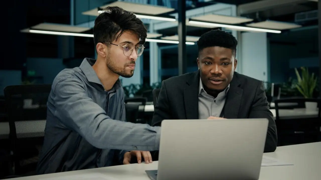 Top 7 Employee Cyber Security Behavior Practices at Work | Security ...